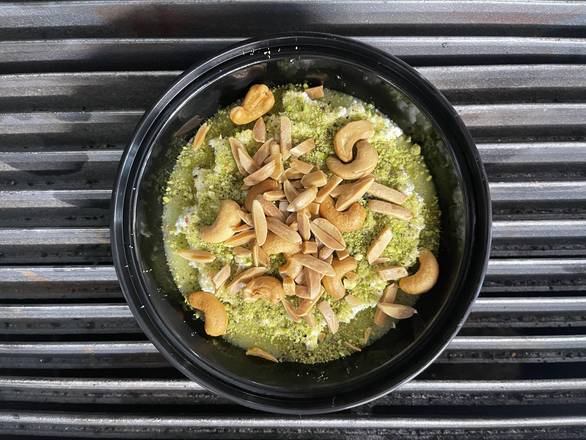 Pâtisserie Knafé Stop | Authentic Nabulsi Kunafa Pastries in Montreal